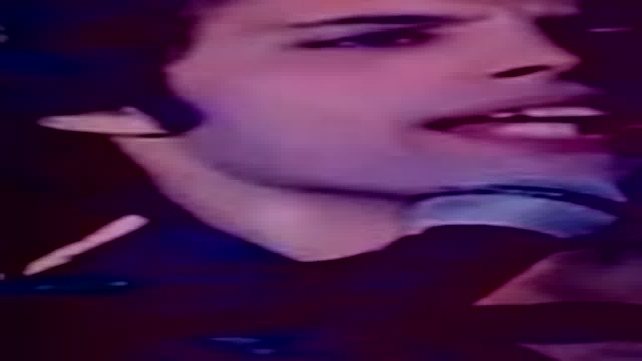 Flashing Lights* Me Now - RaveDJ